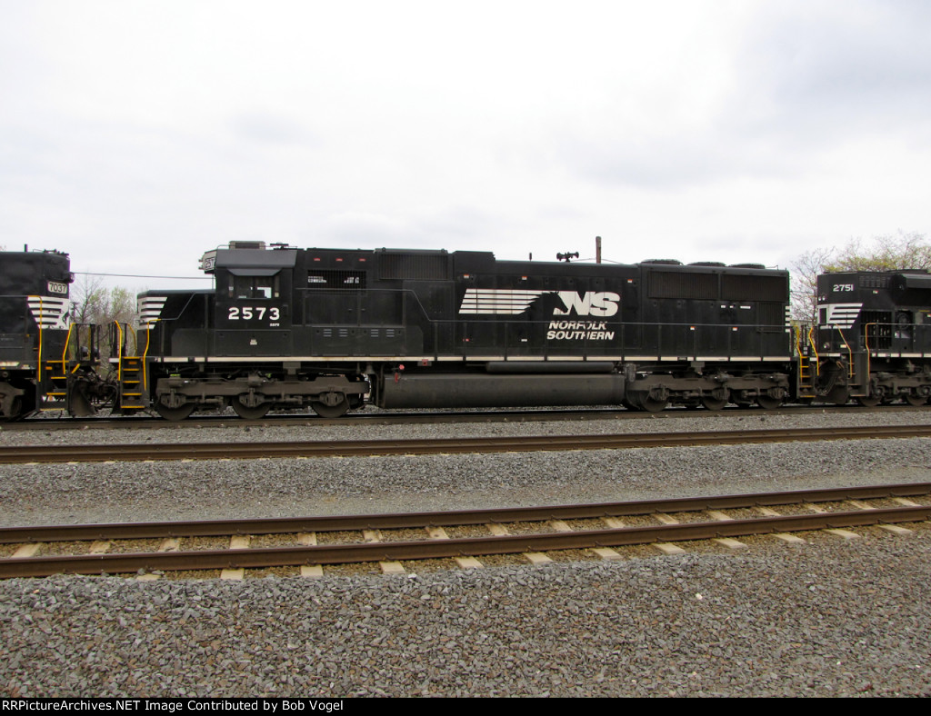 NS 2573